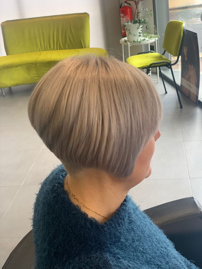 Tono gris - Tupelu Peluquería Ainsa Sobrarbe