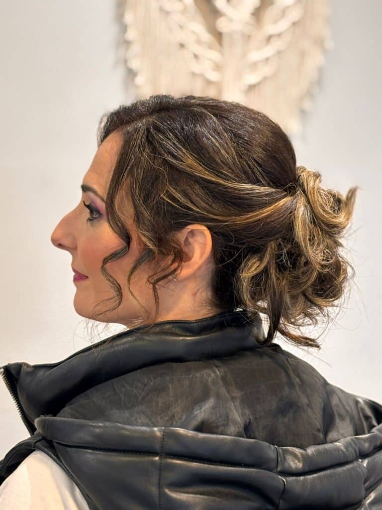 Recogidos con mechones sueltos - Tupelu Peluquería Ainsa Sobrarbe