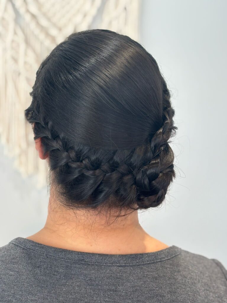 Look sofisticado y pulido - Tupelu Peluquería Ainsa Sobrarbe